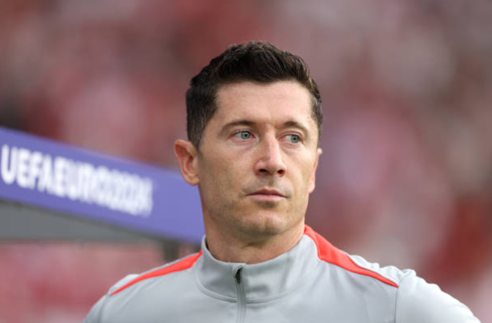 Đoạn kết buồn cho chân sút vĩ đại nhất lịch sử Ba Lan