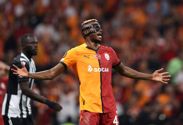 Đá 3 trận cho Galatasaray, không còn nhận ra Osimhen