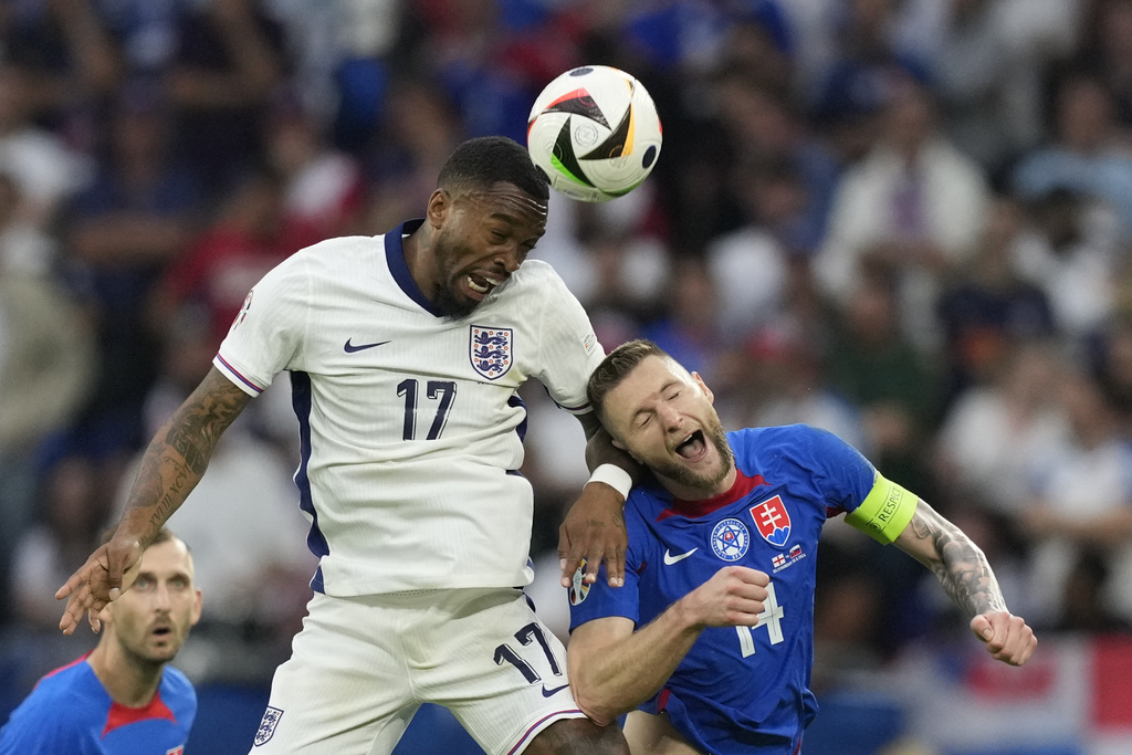 Man Utd gây sốc với Ivan Toney