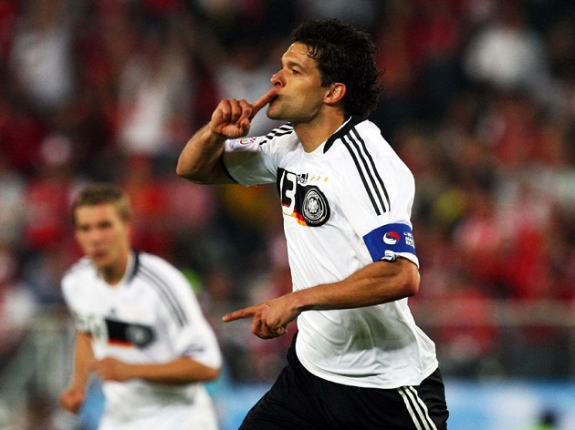 Michael Ballack - Số 13 vĩ đại của người Đức