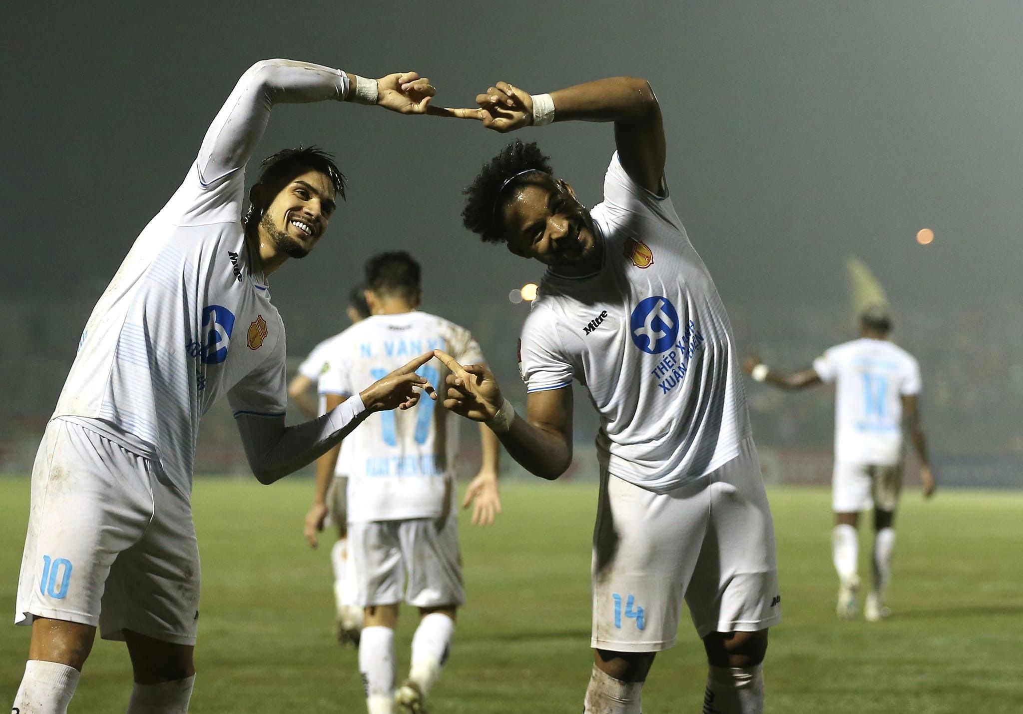 Thắng như chẻ tre, HLV V-League công bố điều tự hào