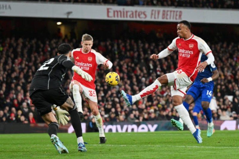 CĐV nêu tên "hố đen" khiến Arsenal trả giả bằng chức vô ...