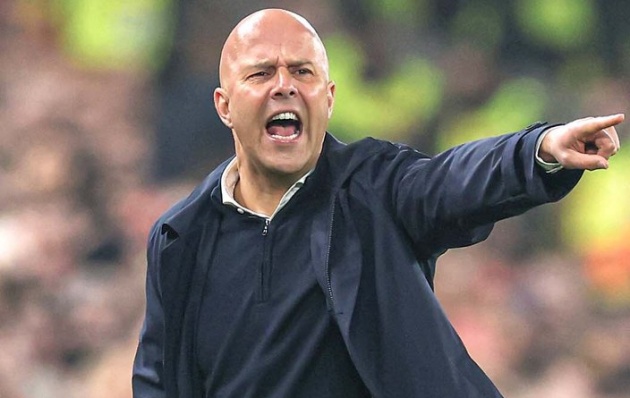 Steve Nicol bị sốc trước thống kê trận Liverpool vs Leverkusen