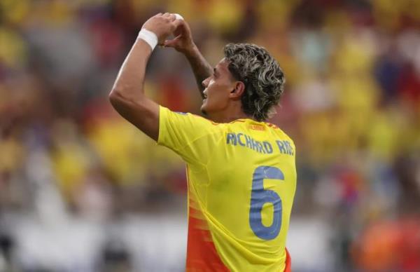 Richard Rios - 'Cỗ máy' rê bóng được Man United săn đón là ai?