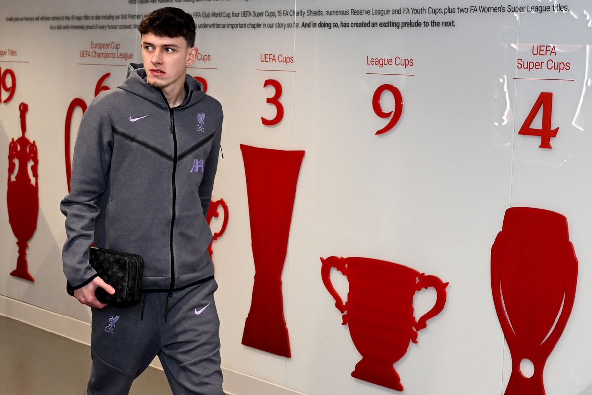 Liverpool tiếp tục cho mượn Owen Beck