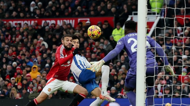 Hủy diệt MU 3-1, Mitoma đi vào lịch sử Premier League