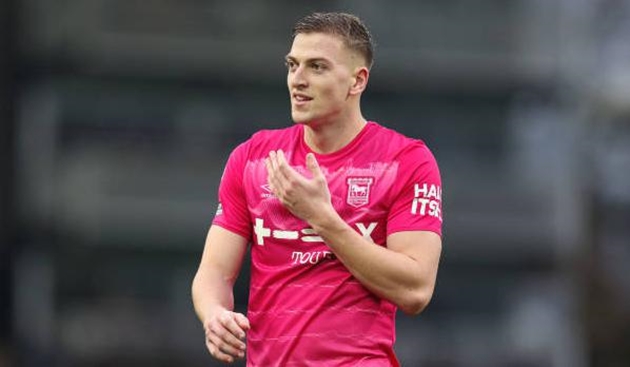 Chuyển nhượng tối 5/2: M.U quan tâm Liam Delap; Arsenal sẵn sàng bạo ...